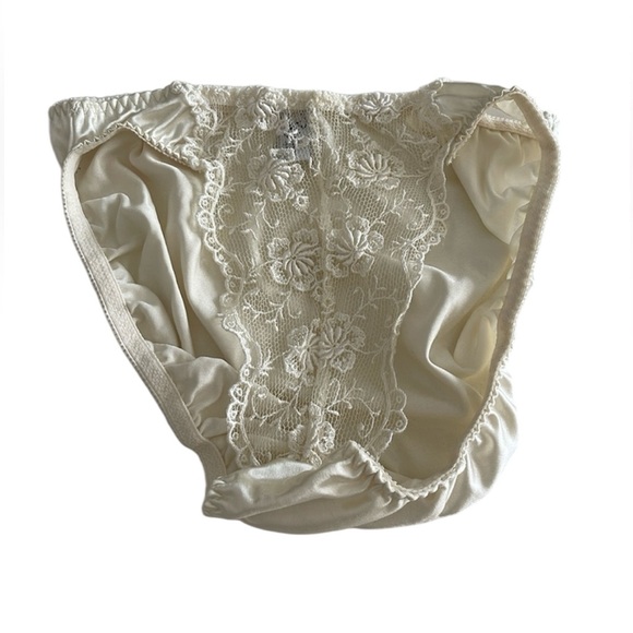 Parisa by Amir | Intimates & Sleepwear | Vintage Parsia By Amir Cream ...